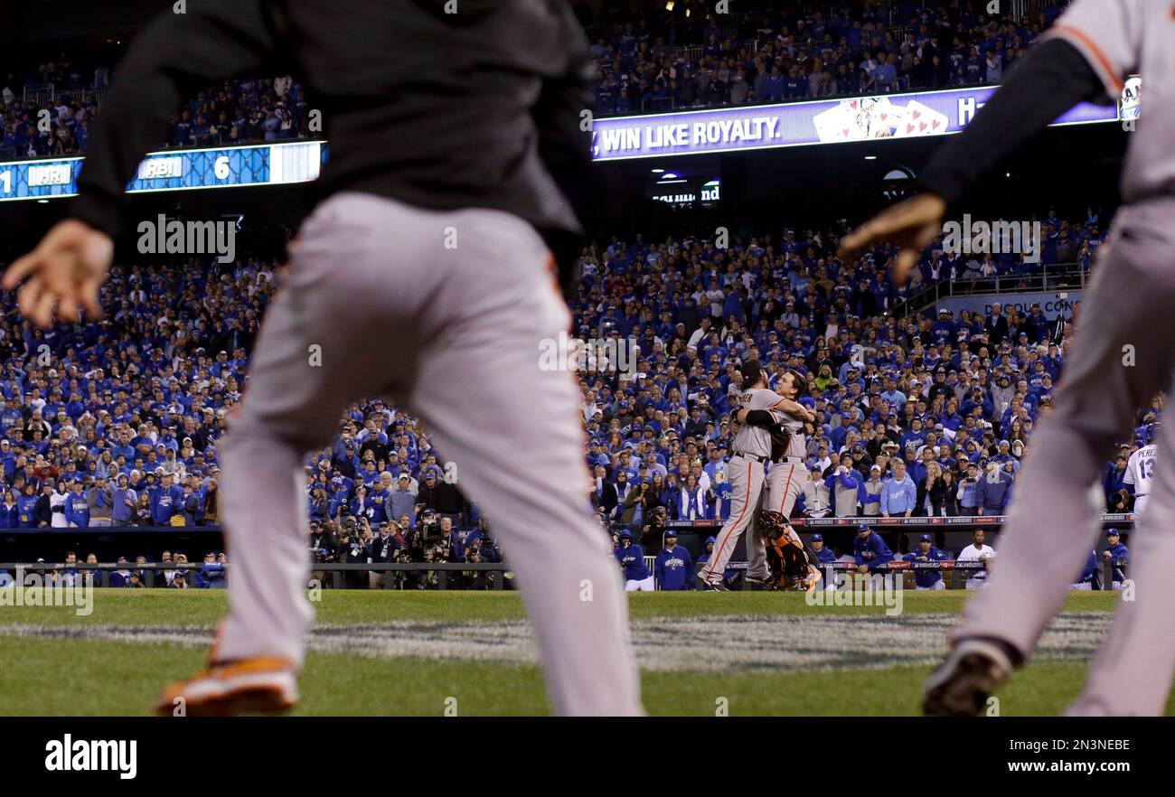 The San Francisco Giants celebrate after Game 7 of baseball's World ...