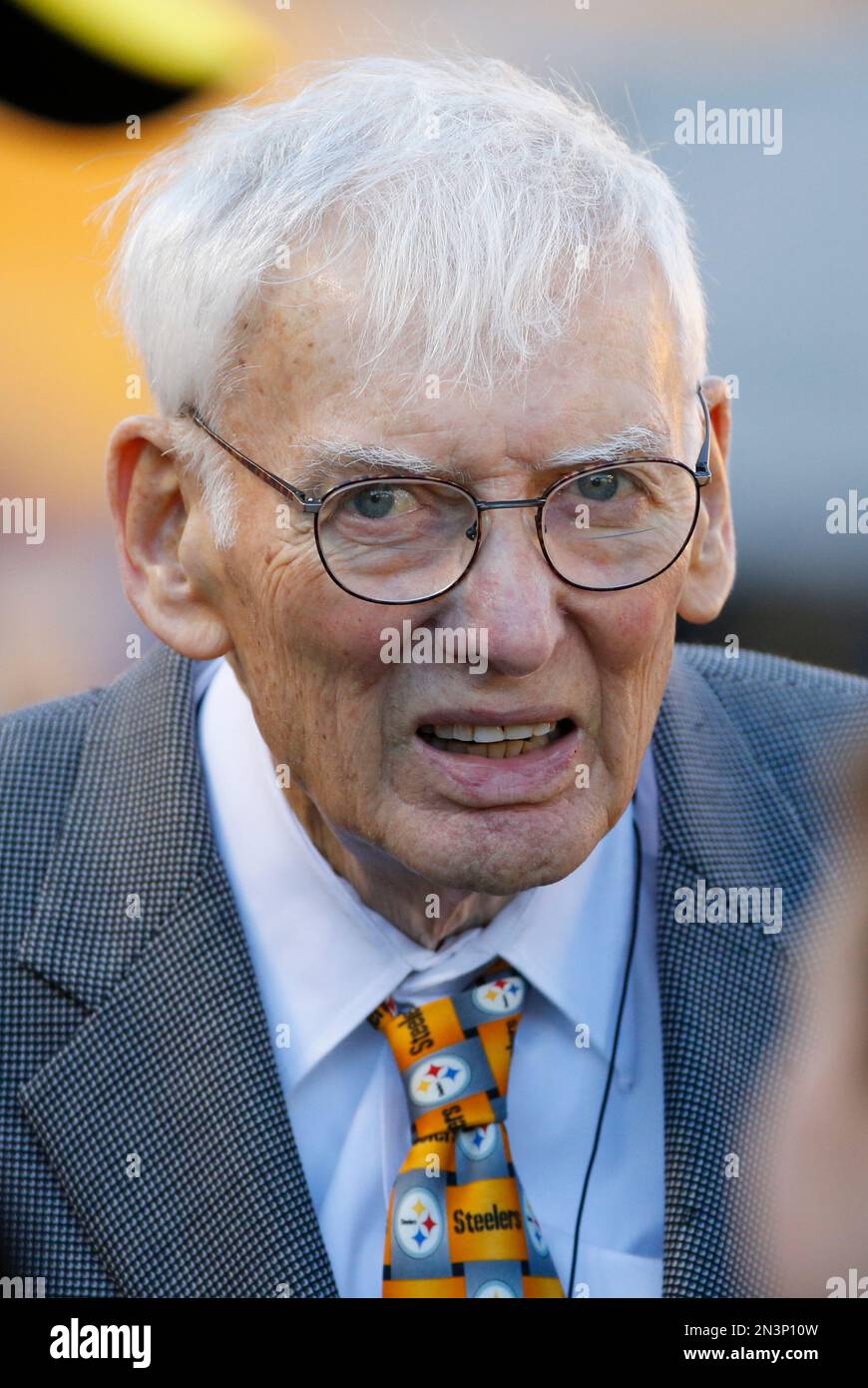 Pittsburgh Steelers Chairman Dan Rooney talks with fans on the sideline ...