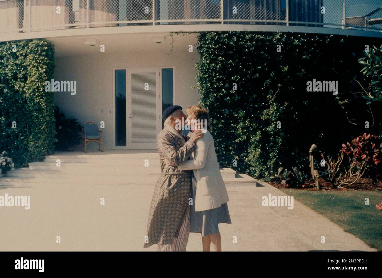 J. Seward Johnson Sr. kisses his young wife Barbara Piasecka Johnson at ...