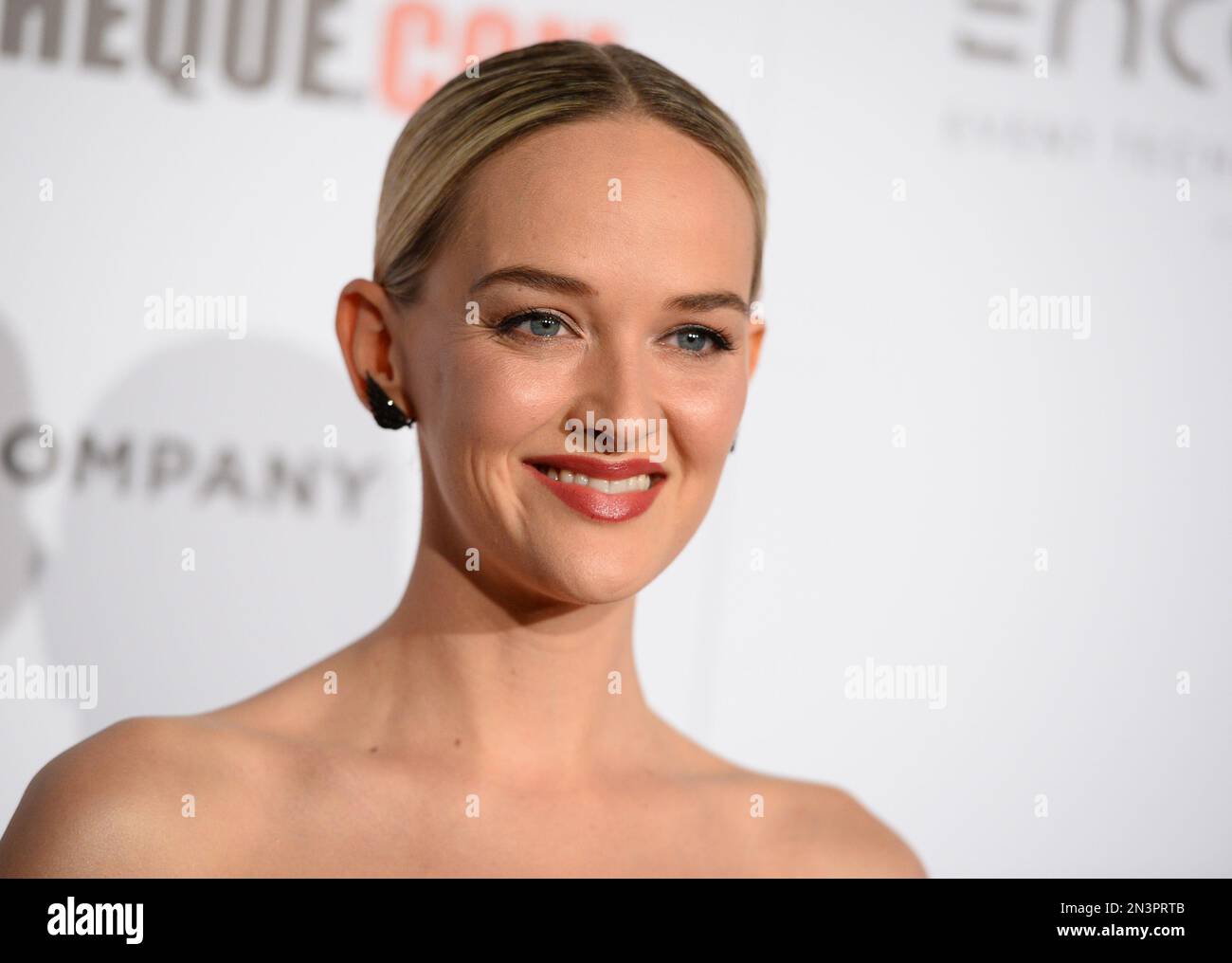 Jess Weixler arrives at the 28th annual American Cinematheque award ...