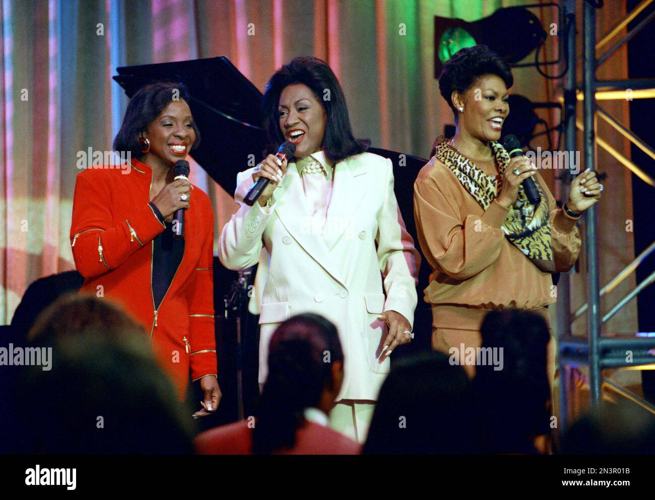 Singers Gladys Knight, left, and Dionne Warwick, right, join Patti ...