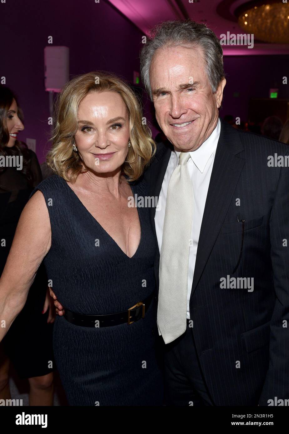 Jessica Lange, left, and Warren Beatty attend ELLE's 21st annual Women ...