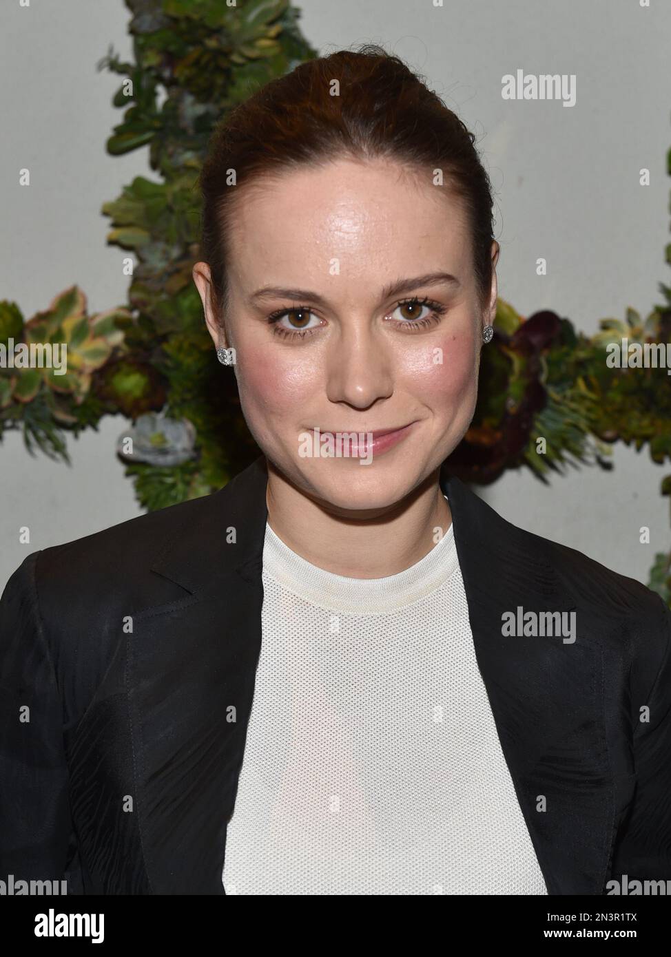 Brie Larson attends ELLE's 21st annual Women In Hollywood Awards at the ...