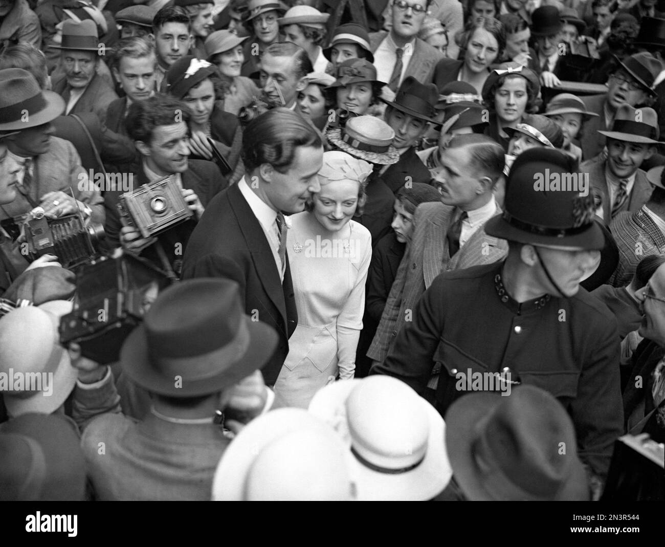 Diana Bailey, eldest daughter of Winston Churchill, married MP for ...