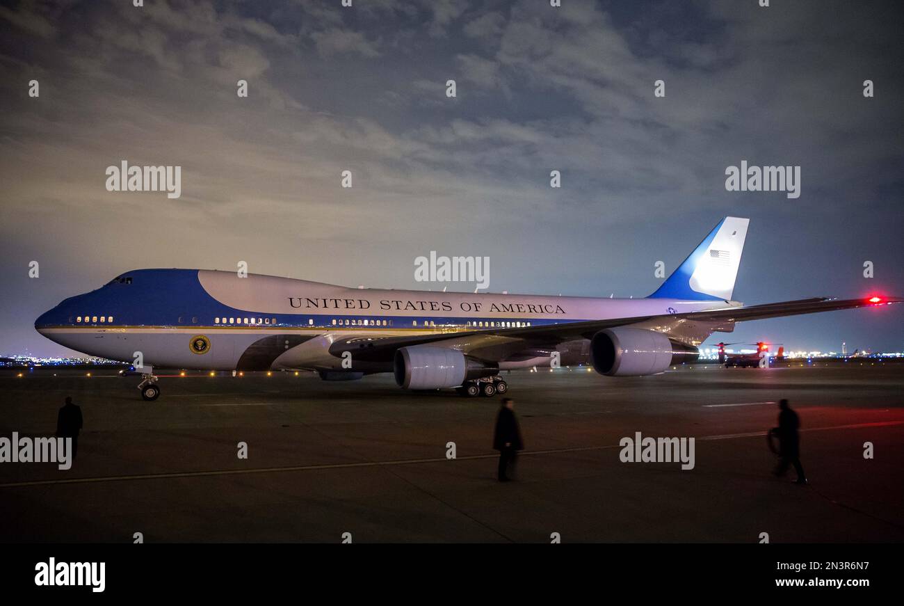 Air Force One with President Barack Obama aboard on the tarmac after ...