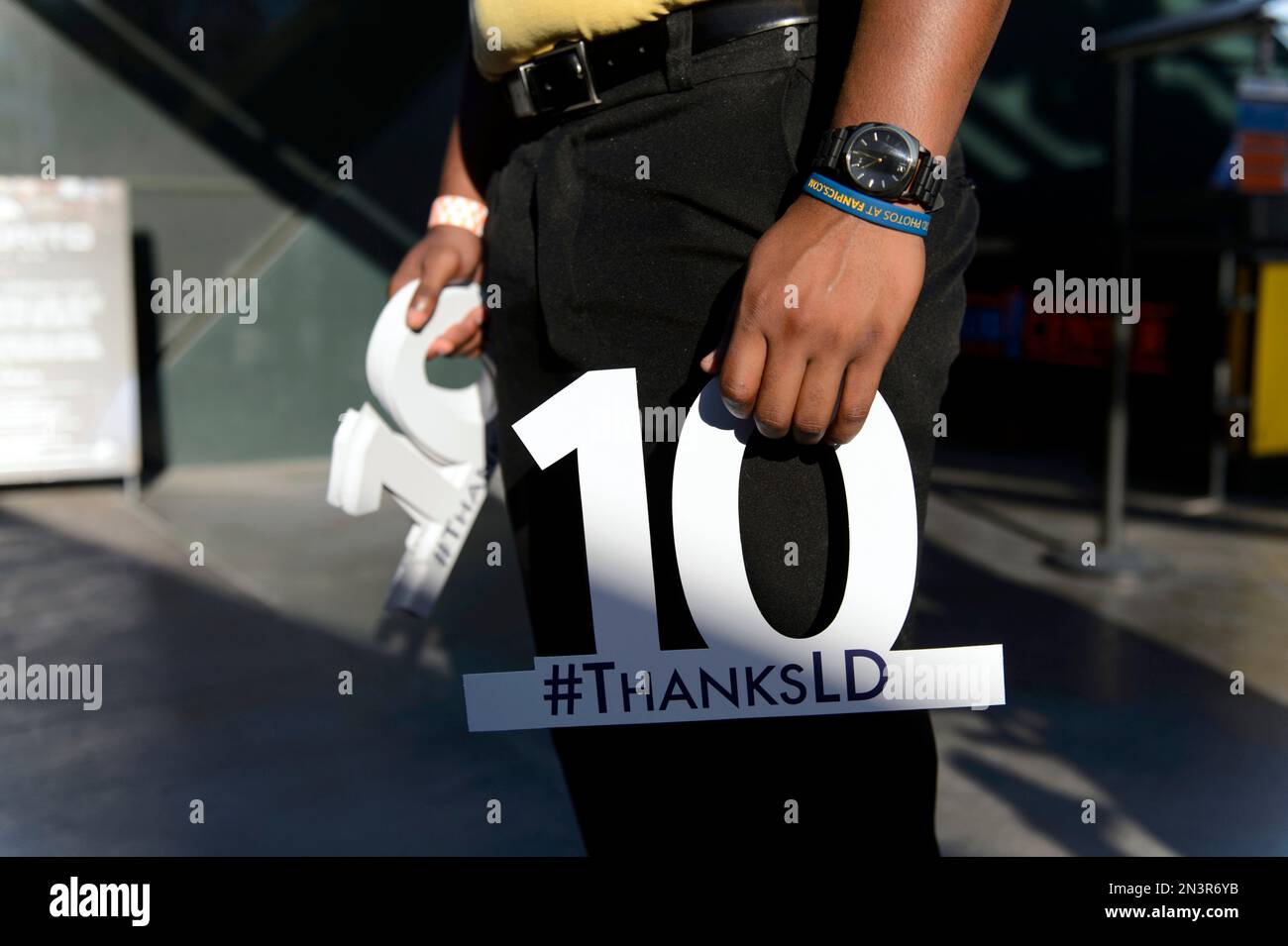 A security guard waits with signs to appreciate Los Angeles Galaxy ...