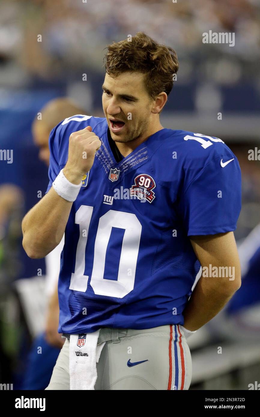 New York Giants quarterback Eli Manning (10) reacts on the sideline ...