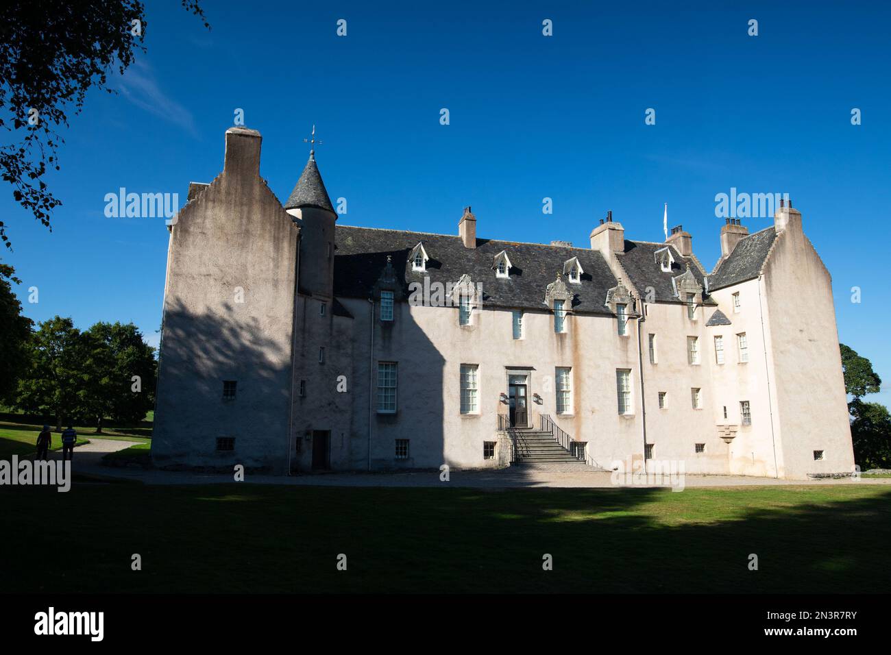 Crathes castle historical hi-res stock photography and images - Alamy