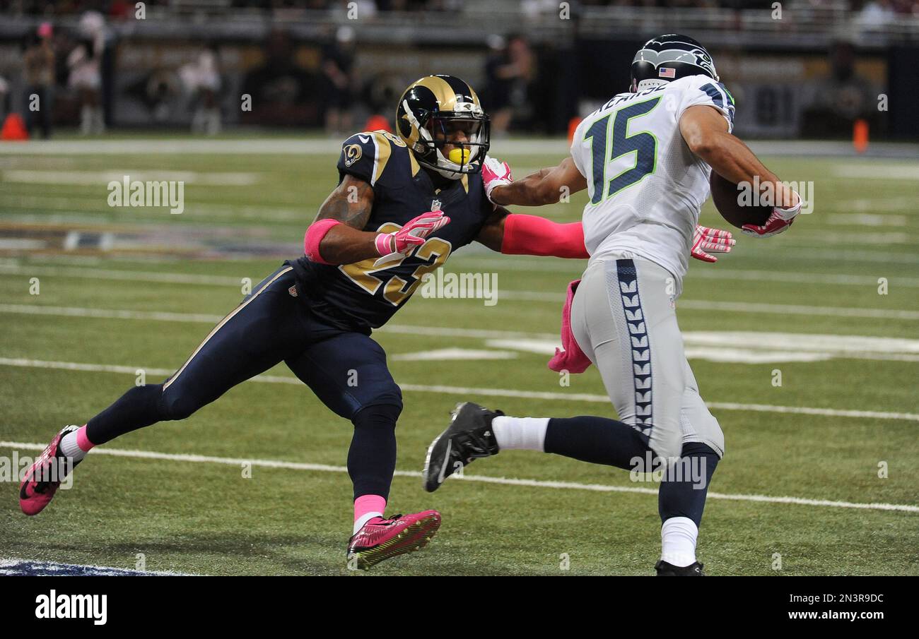 Seattle Seahawks wide receiver Jermaine Kearse, right, runs with the ...