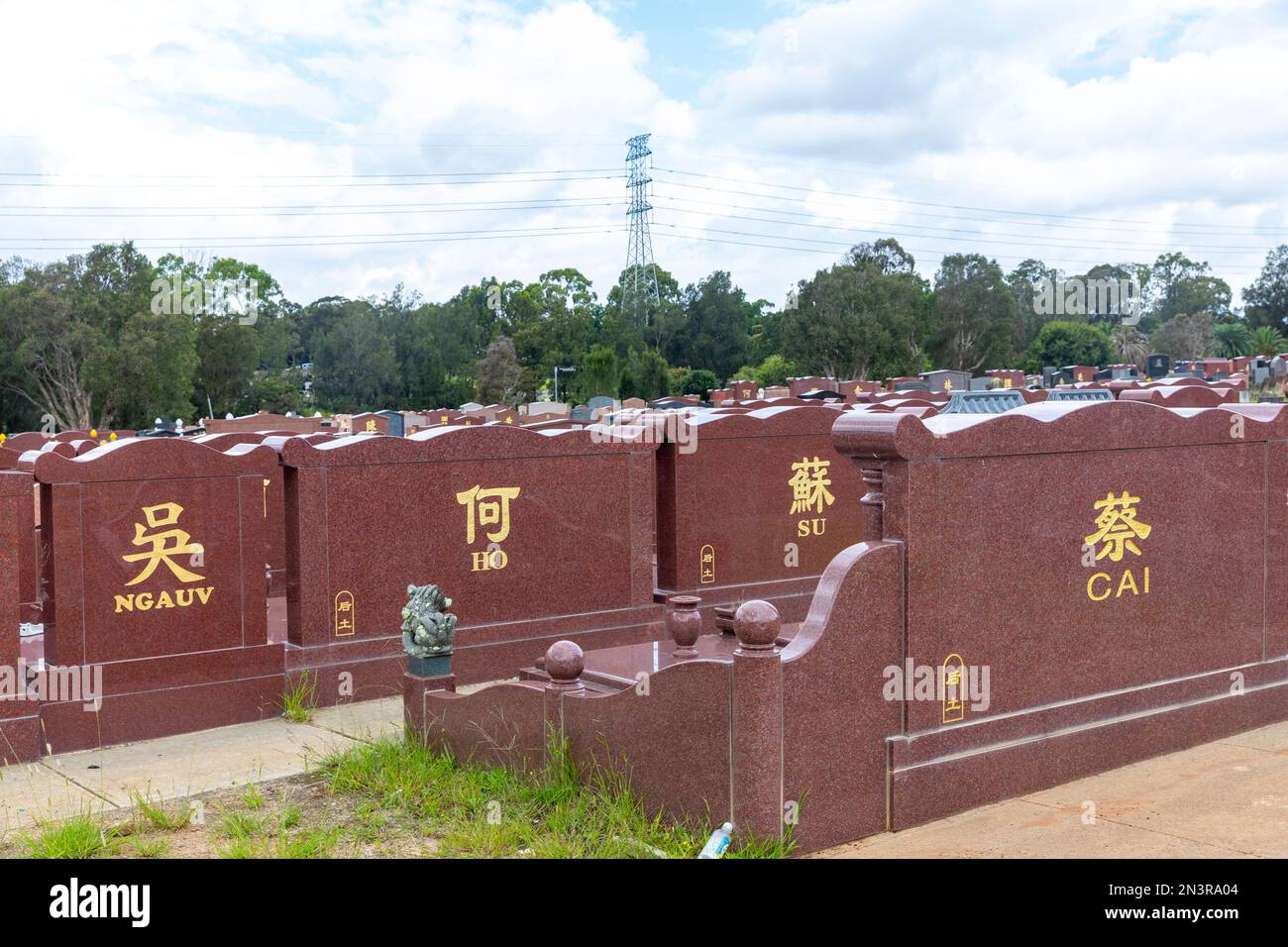 Chinese graves and headstones at Rookwood cemetery, Australia's largest ...