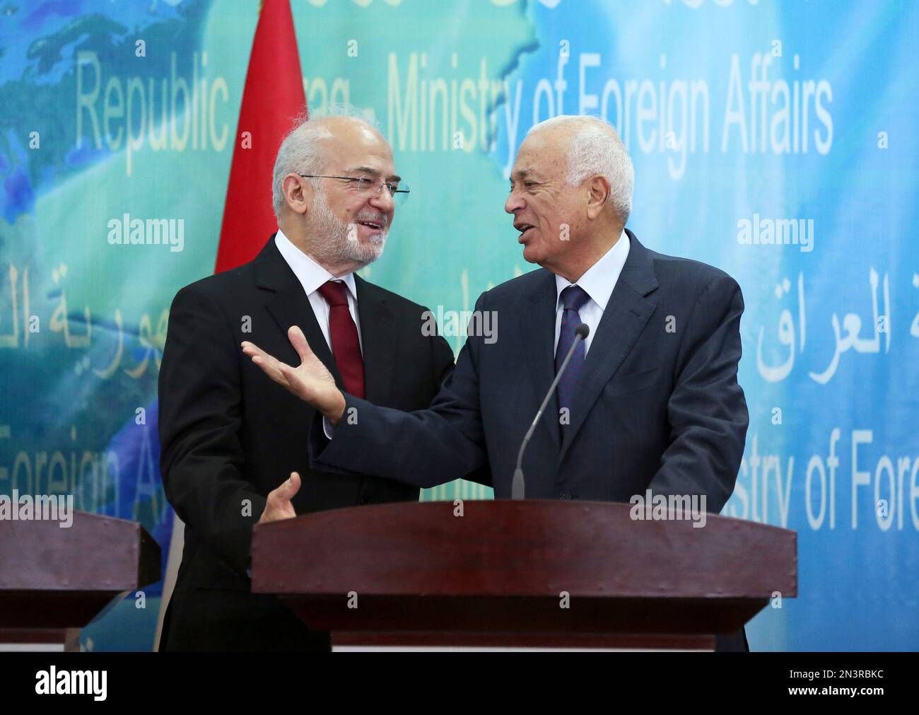 Iraqi Foreign Minister Ibrahim al-Jaafari, left, and Arab League ...