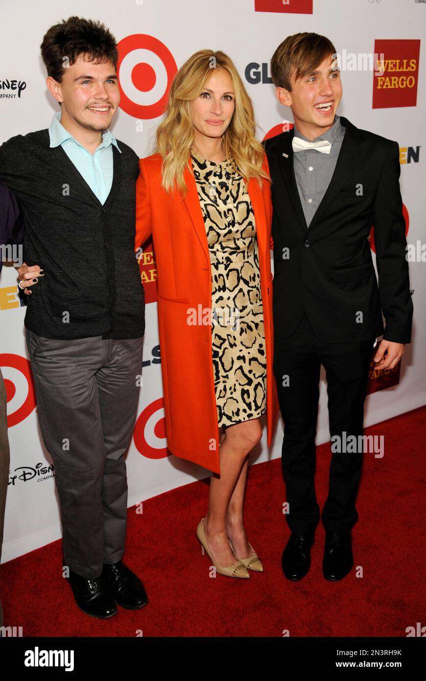 Julia Roberts, center, and from left, student ambassadors of GLSEN ...