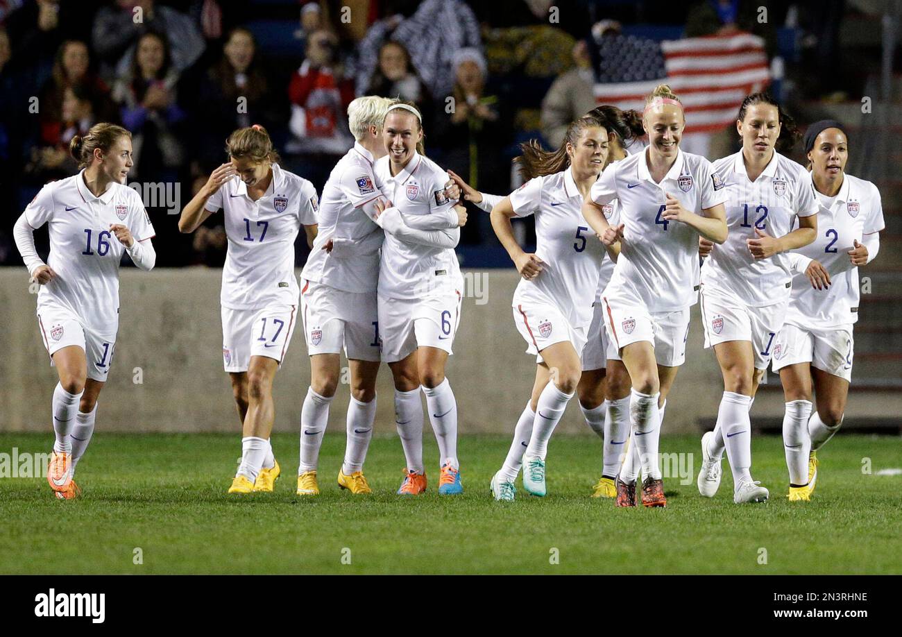 United States' Whitney Engen (6) celebrates with Megan Rapinoe after ...