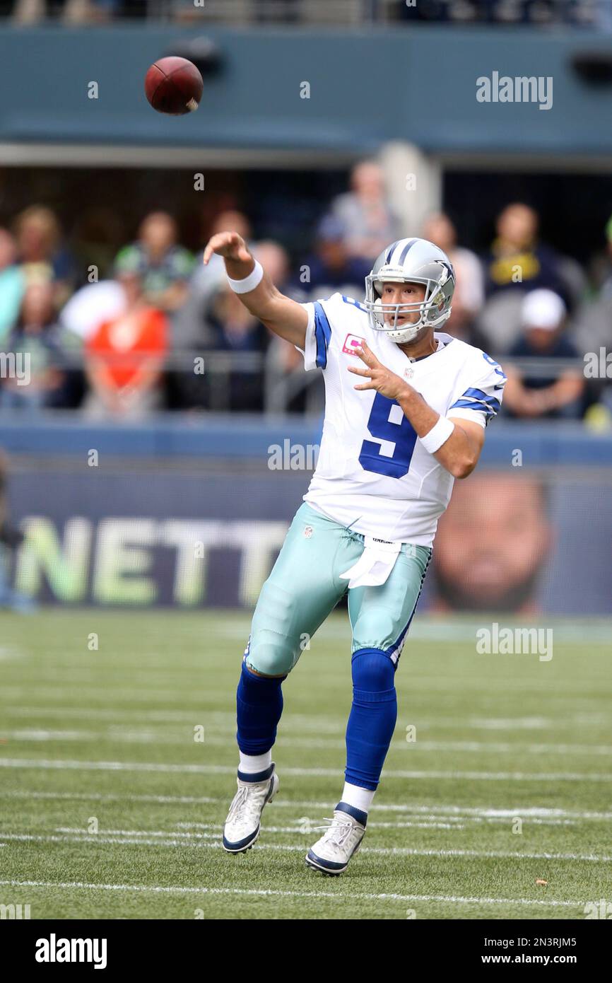Dallas Cowboys quarterback Tony Romo in the second quarter, in his game ...