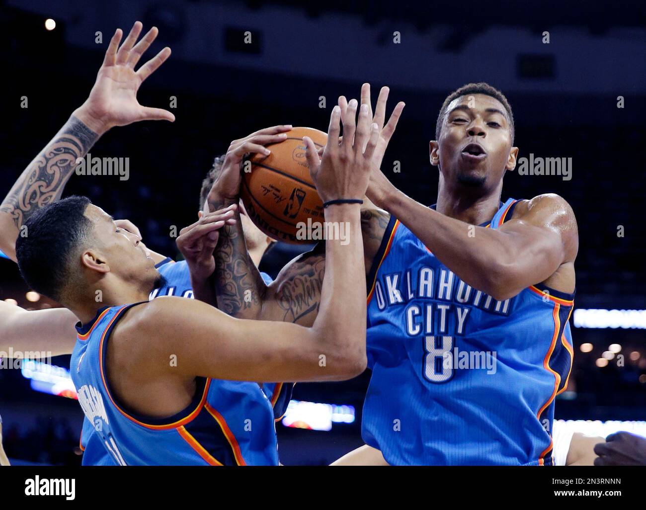 Andre Roberson Dunk Thunder