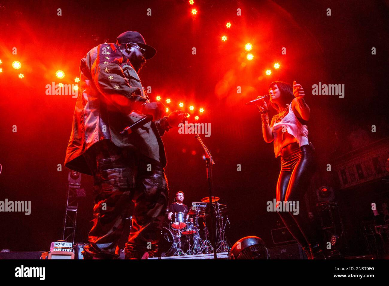 Big Boi of Outkast performs with Phantogram at The Tabernacle on ...