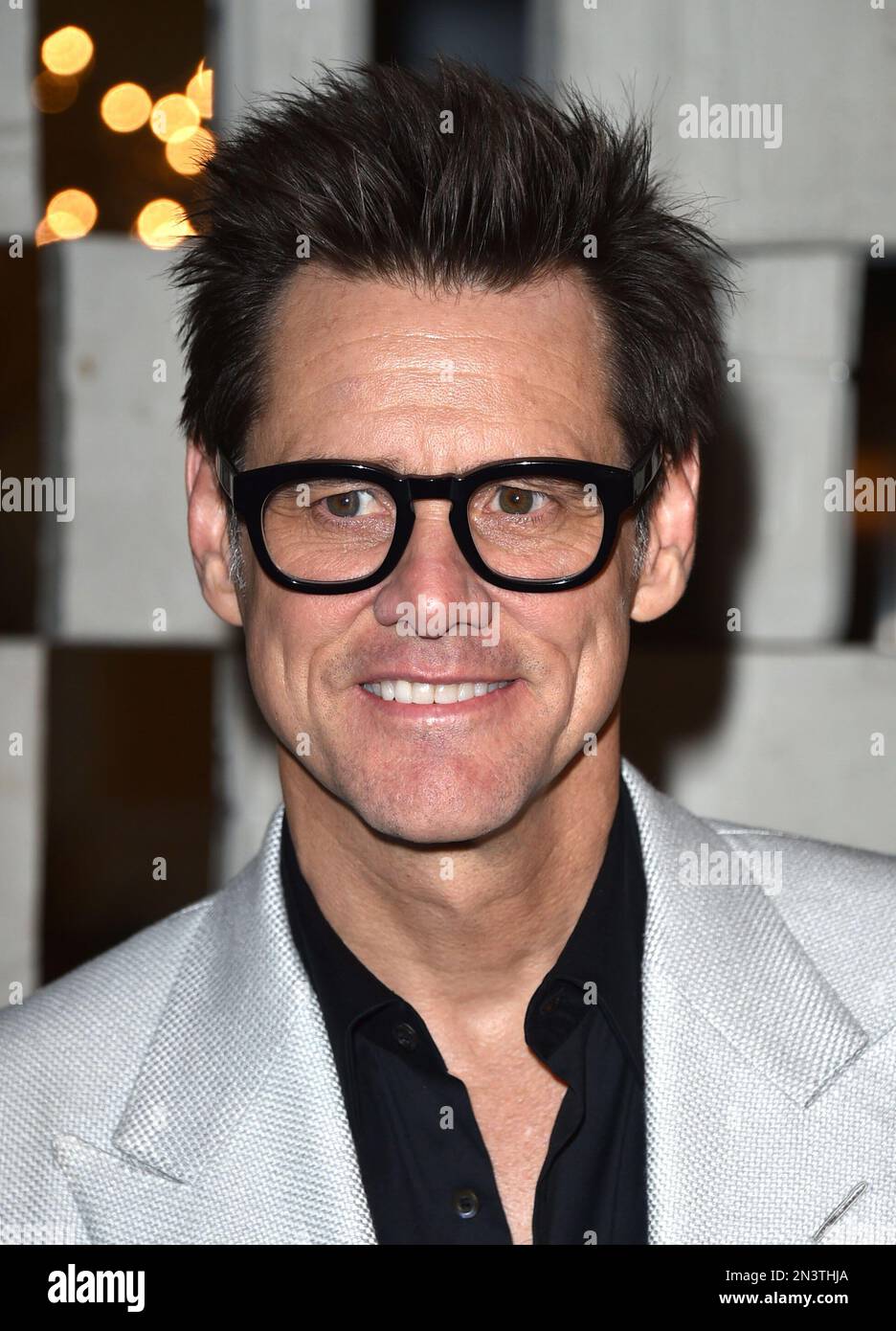 Jim Carrey arrives to the Hammer Museum's "Gala In The Garden" on ...