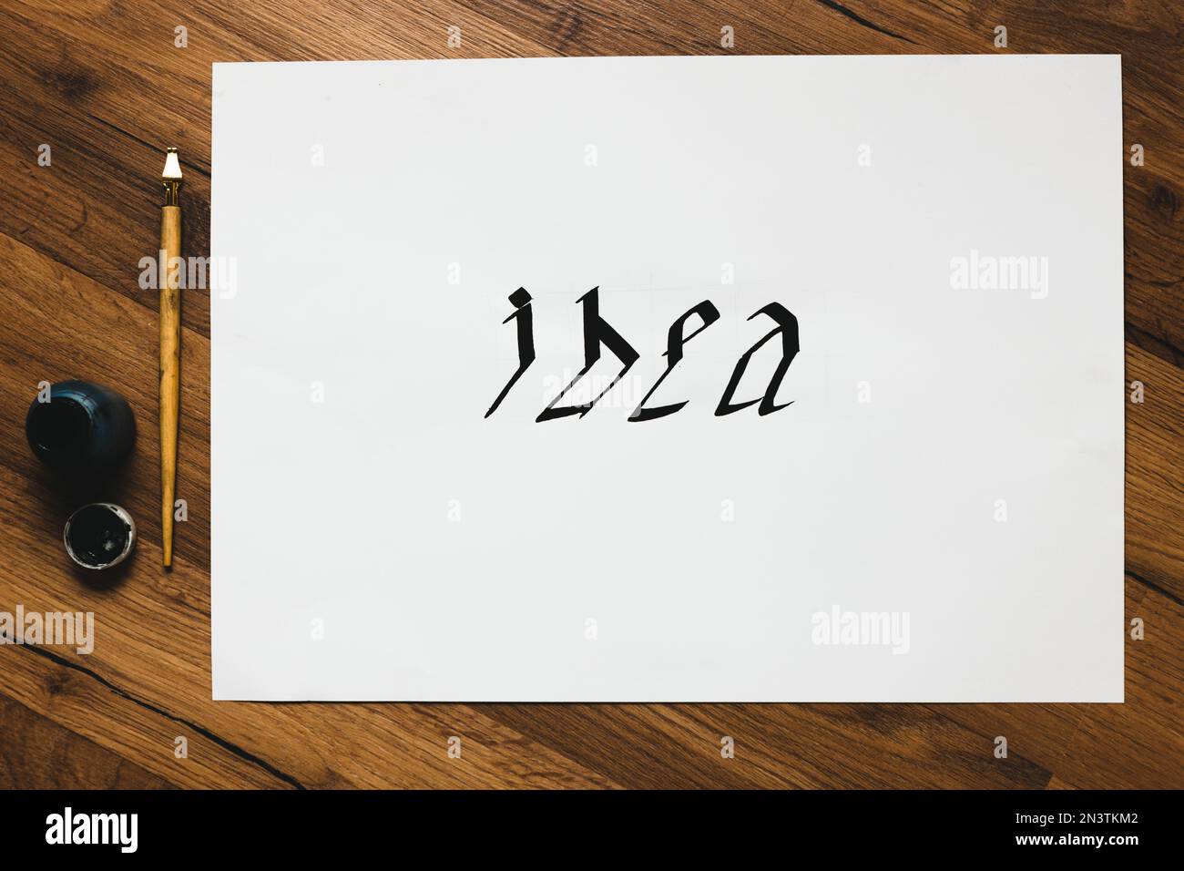 Artist workplace. Ink, handwritten word, pen Stock Photo - Alamy