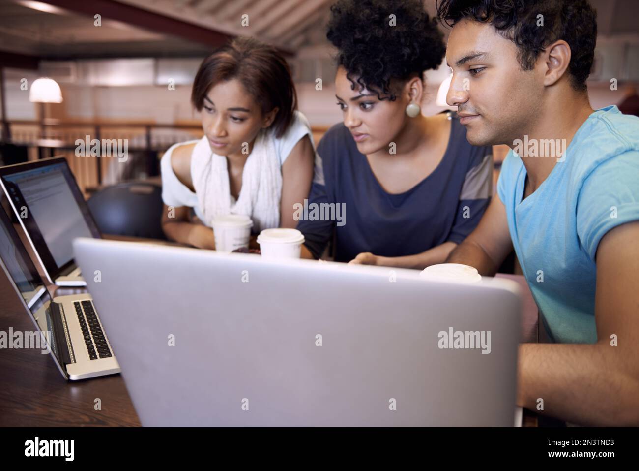 Group students laptops sit hi-res stock photography and images - Alamy