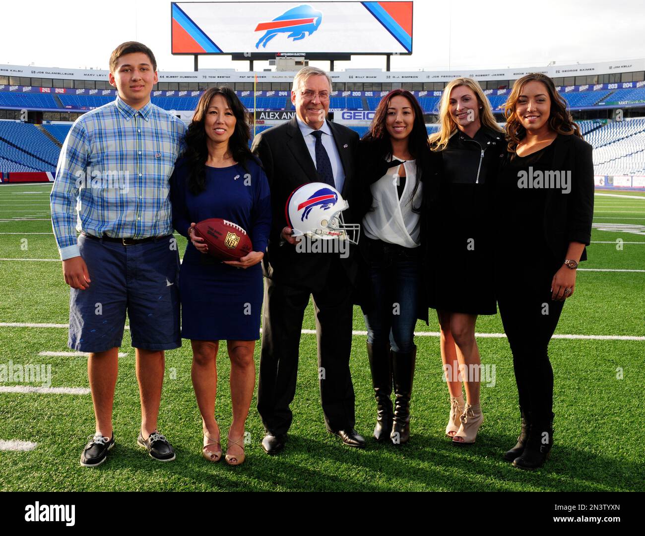 From left to right, Matthew Pegula, Kim Pegula, Terry Pegula, Kelly ...