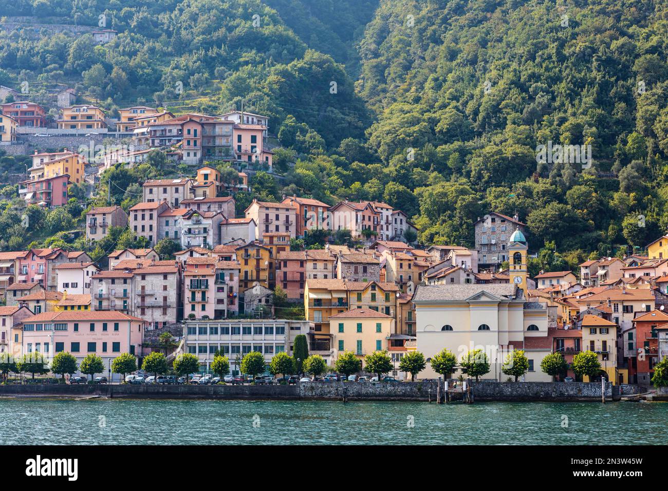 Colonno on lake como italy hi-res stock photography and images - Alamy