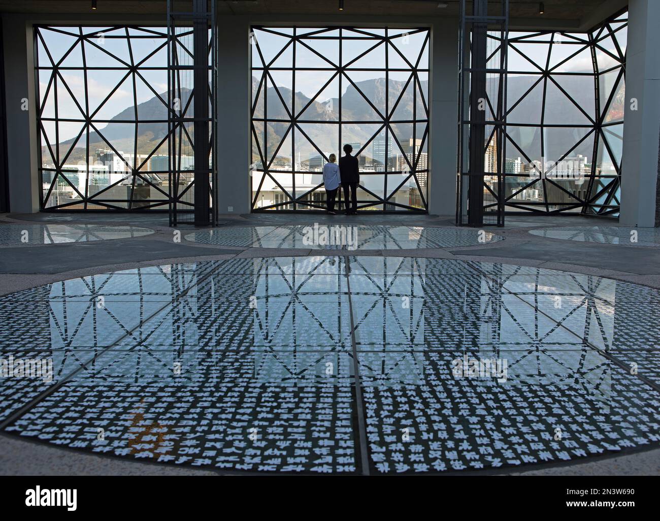 Roof terrace of the Zeitz MOCAA Museum, Table Mountain in the back ...