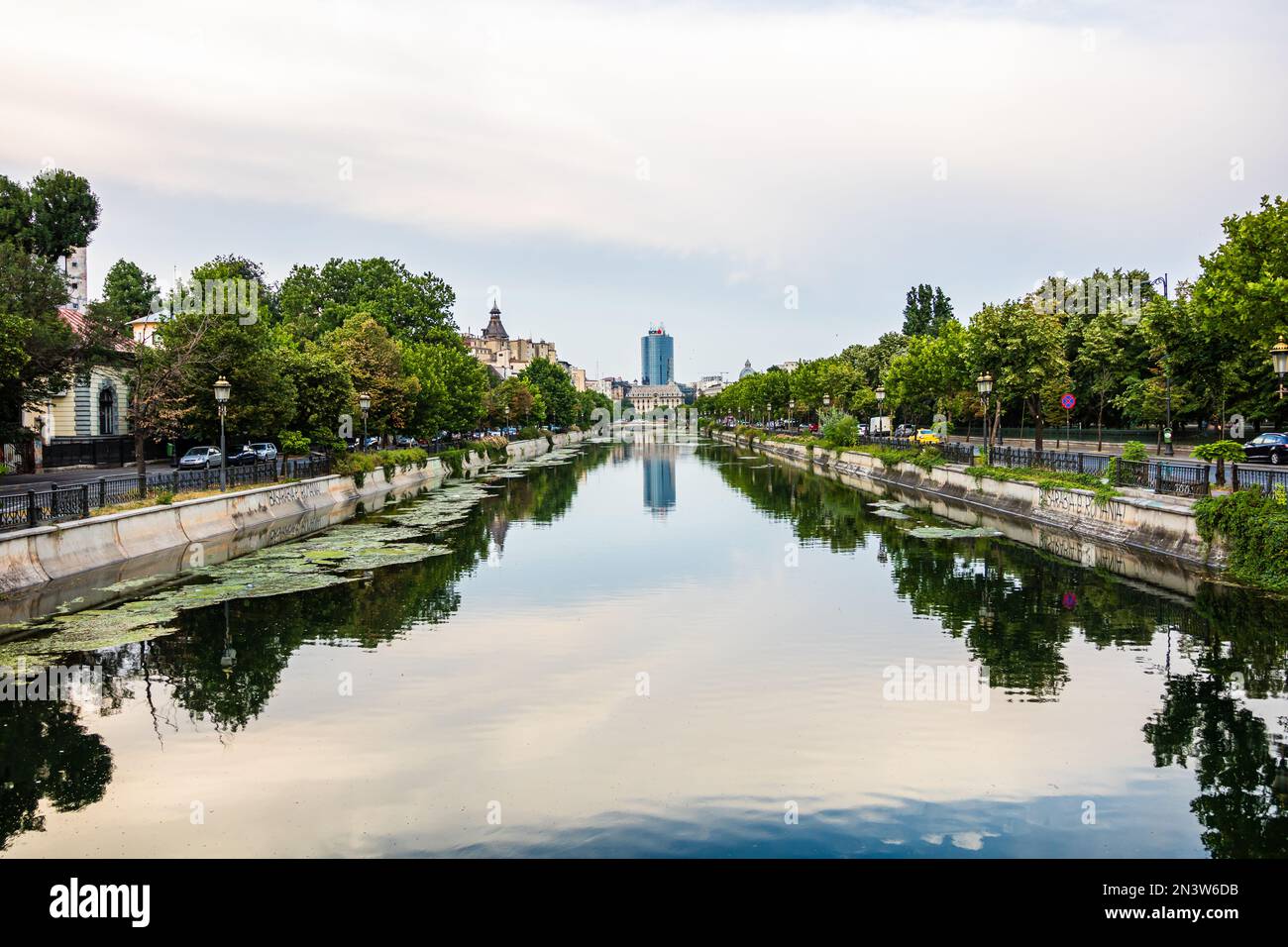 Bridge over Dambovita River. Cityscape Bucharest, Romania, 2023 Stock ...