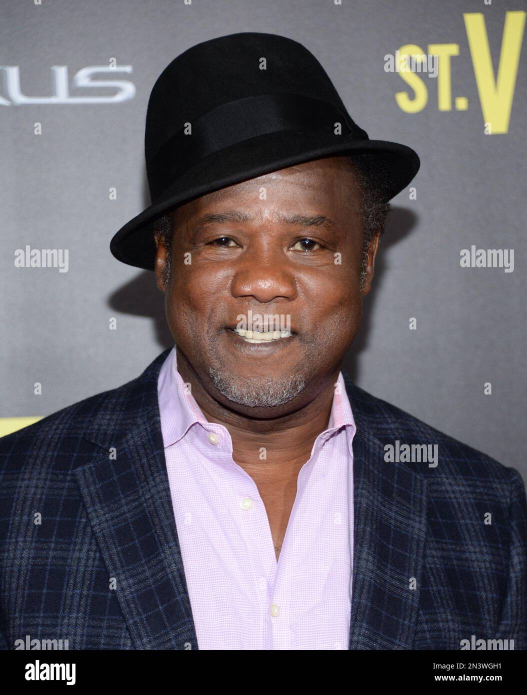 Isiah Whitlock Jr. attends the "St. Vincent" premiere at the Ziegfeld ...