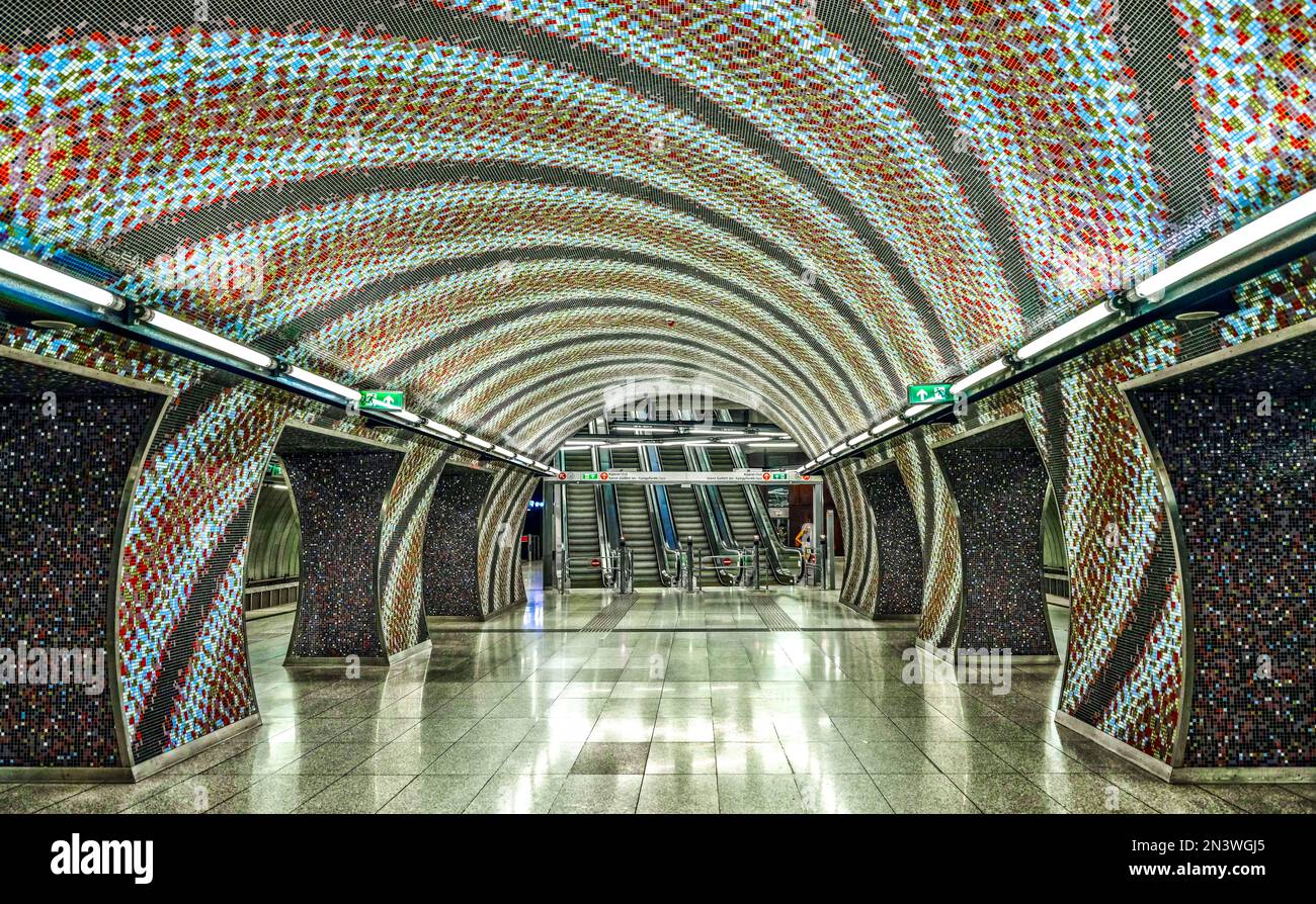 Budapest metro station hi-res stock photography and images - Alamy