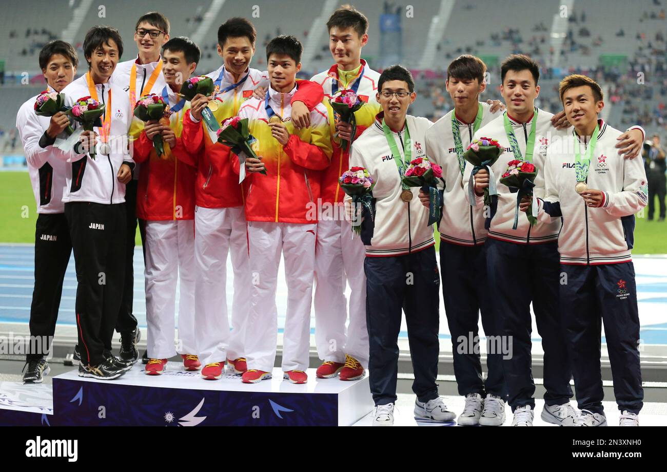Gold winners China, center, silver winners Japan, left and Bronze ...