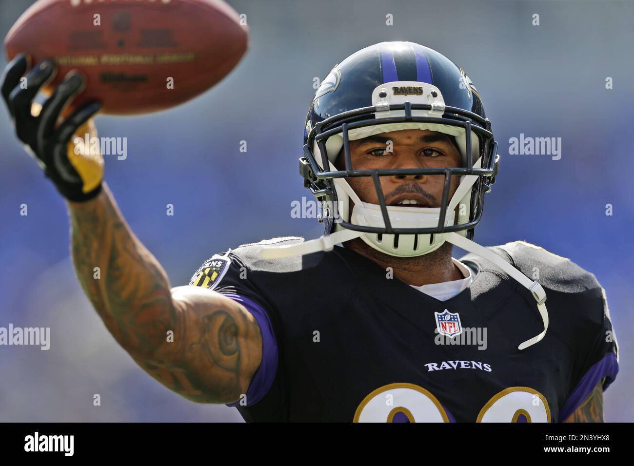 Baltimore Ravens wide receiver Steve Smith (89) warms up before an NFL ...