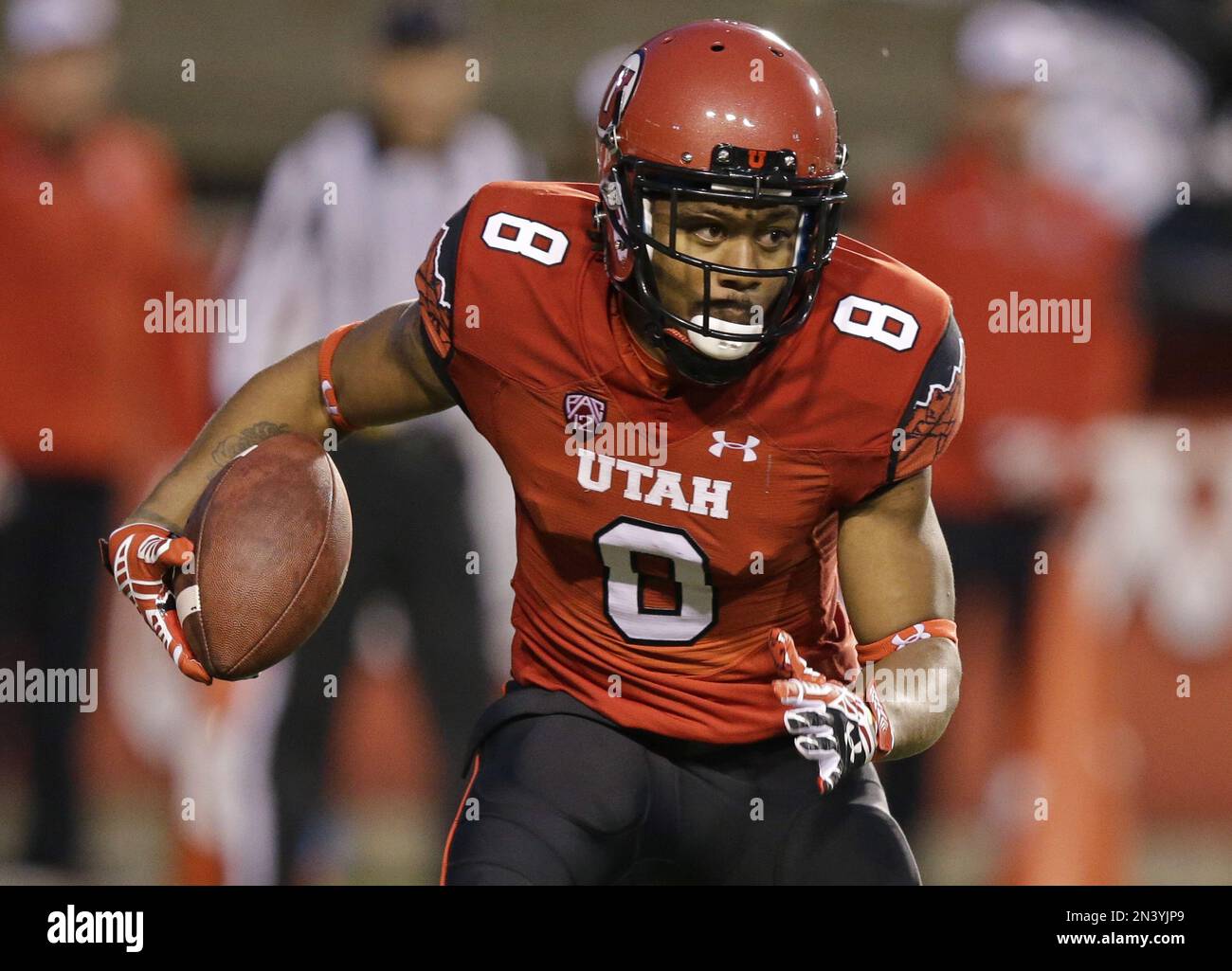Utah wide receiver Kaelin Clay (8) carries the ball in this first half ...