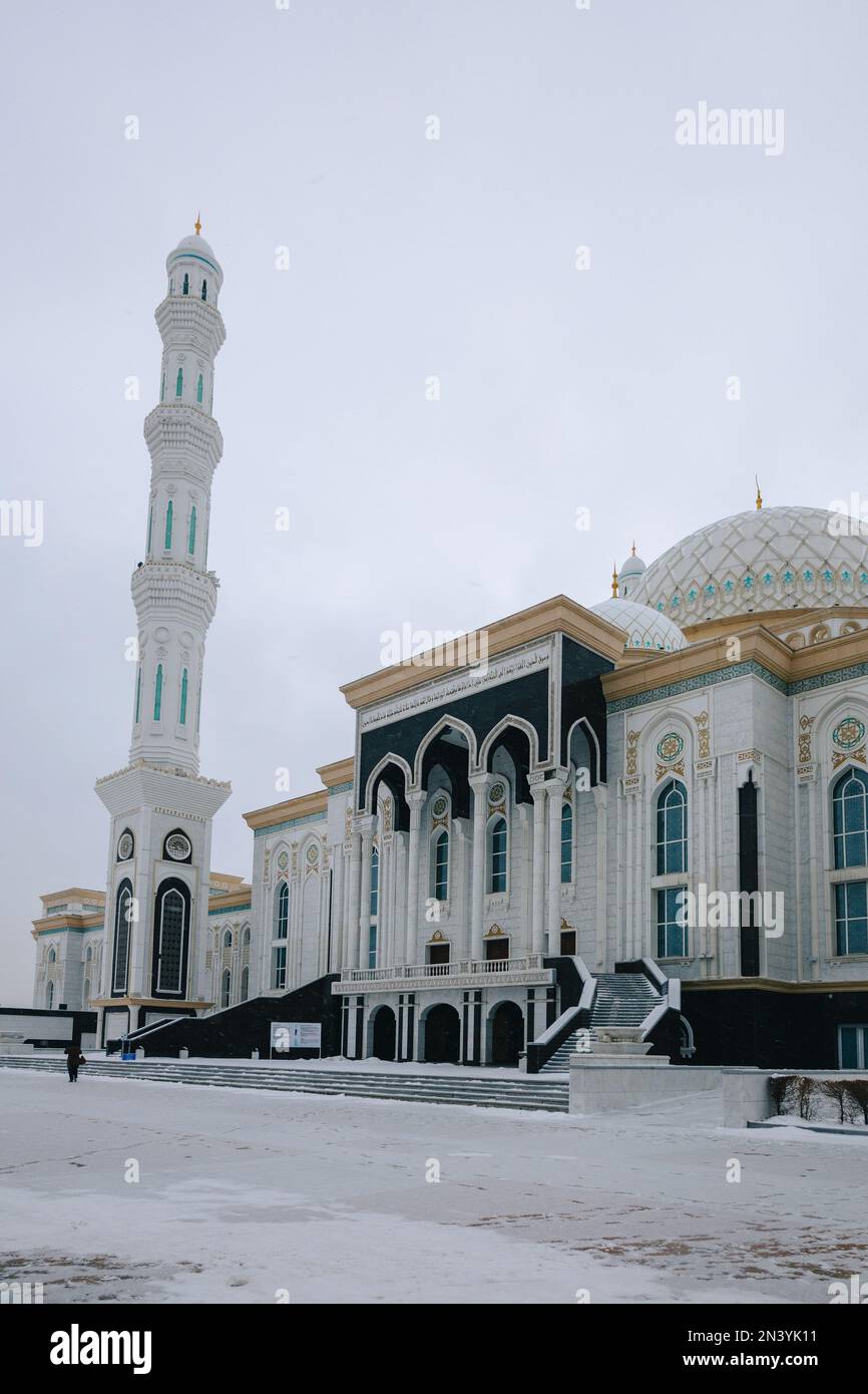 Panoramic view of snow-white modern Hazaret Sultan mosque early morning ...