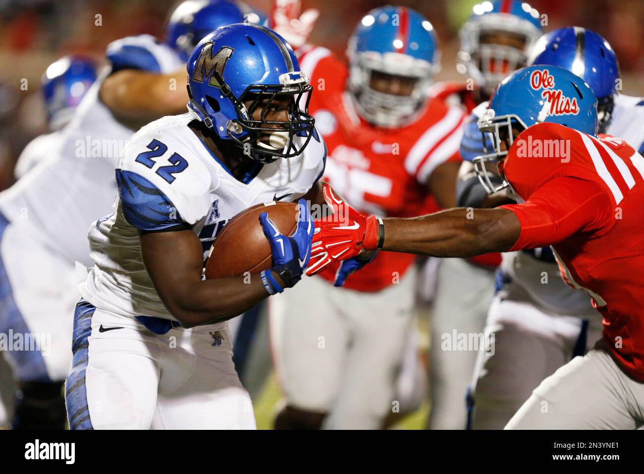 Memphis running back Doroland Dorceus (22) looks for running room in ...