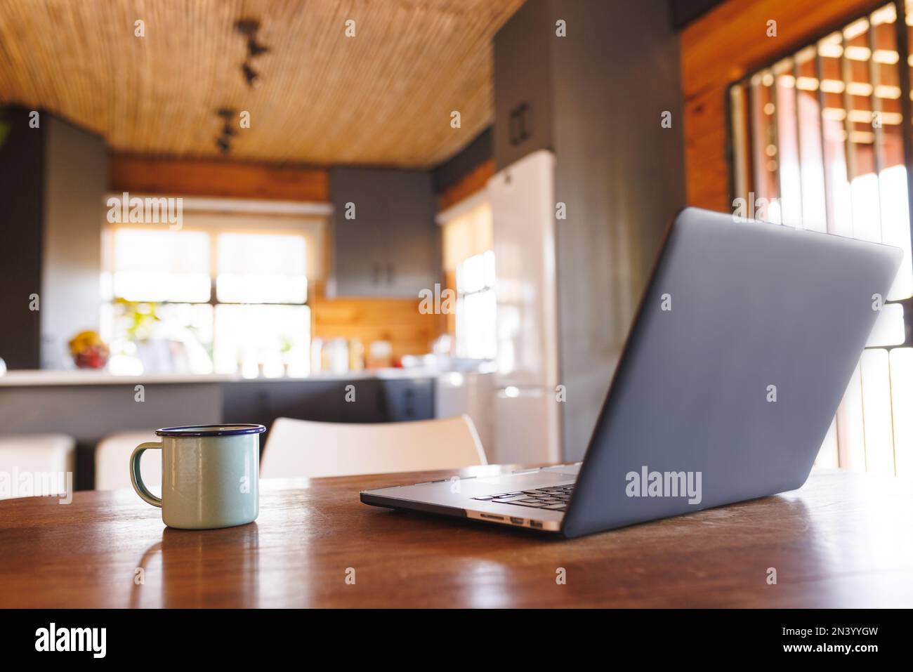 Log cabin illustration hi-res stock photography and images - Alamy