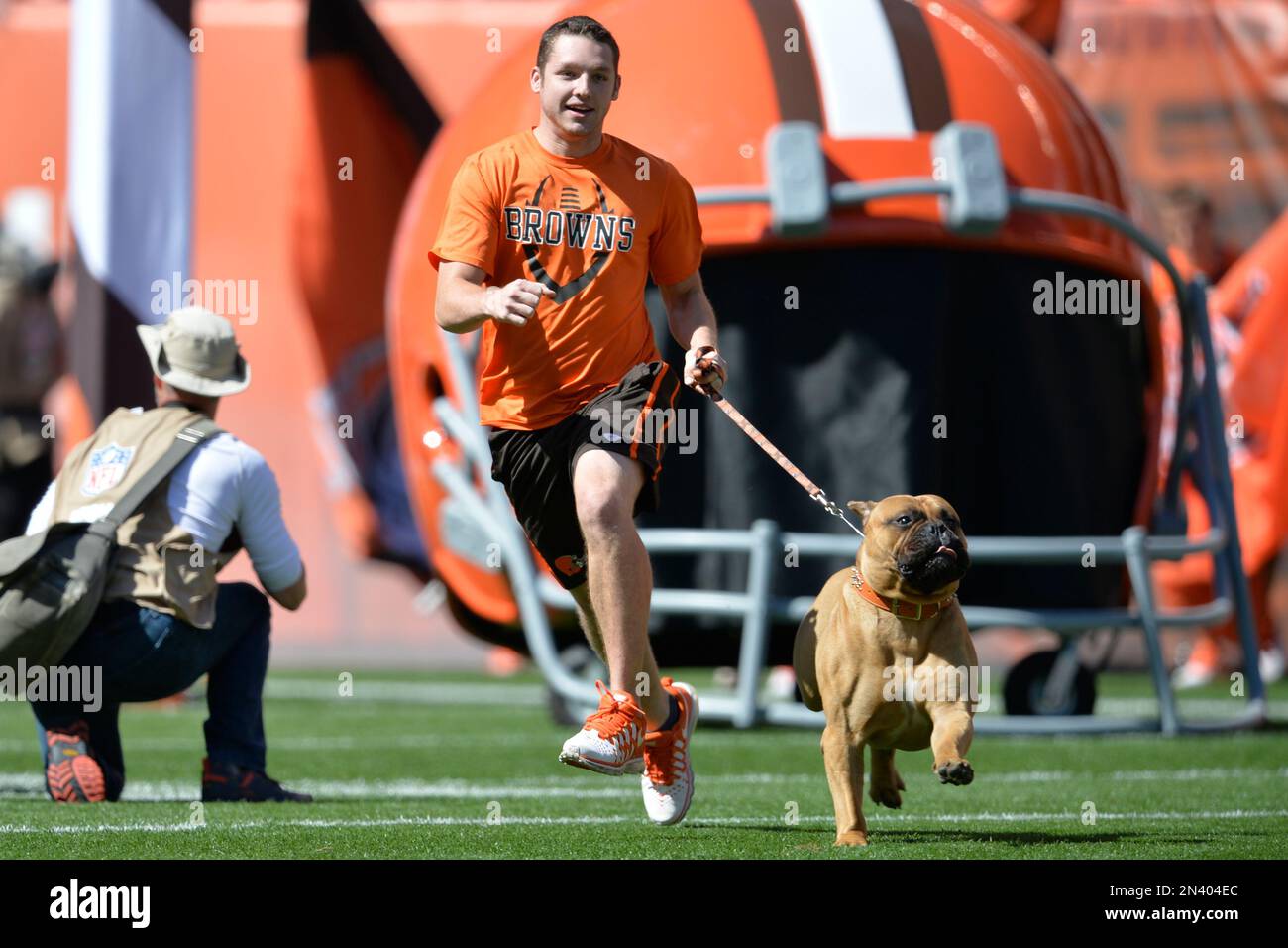 Cleveland Browns bullmastiff mascot Swagger runs on the field prior to ...