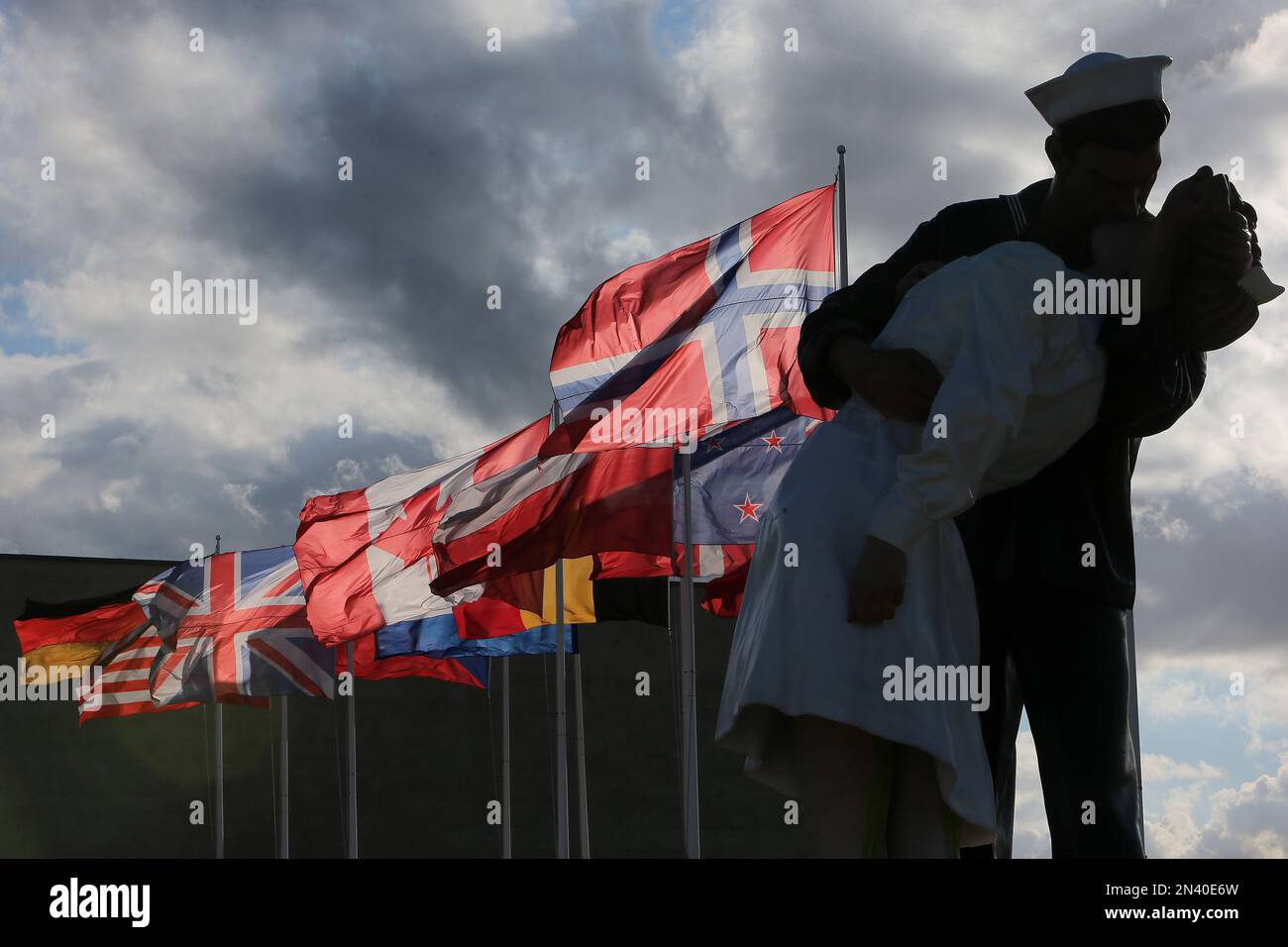 "Unconditional Surrender," an 8-meter (25-foot) cast-bronze sculpture ...