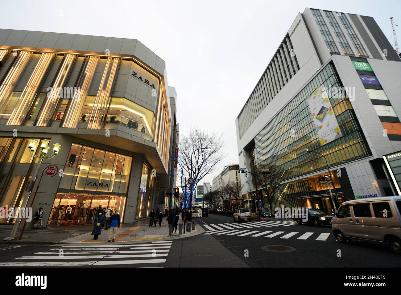 Zara shop in hi-res stock photography and images - Alamy