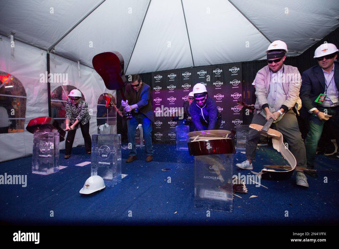 (From left) Meteorologist from Channel 2 News, Jackie Purcell ...