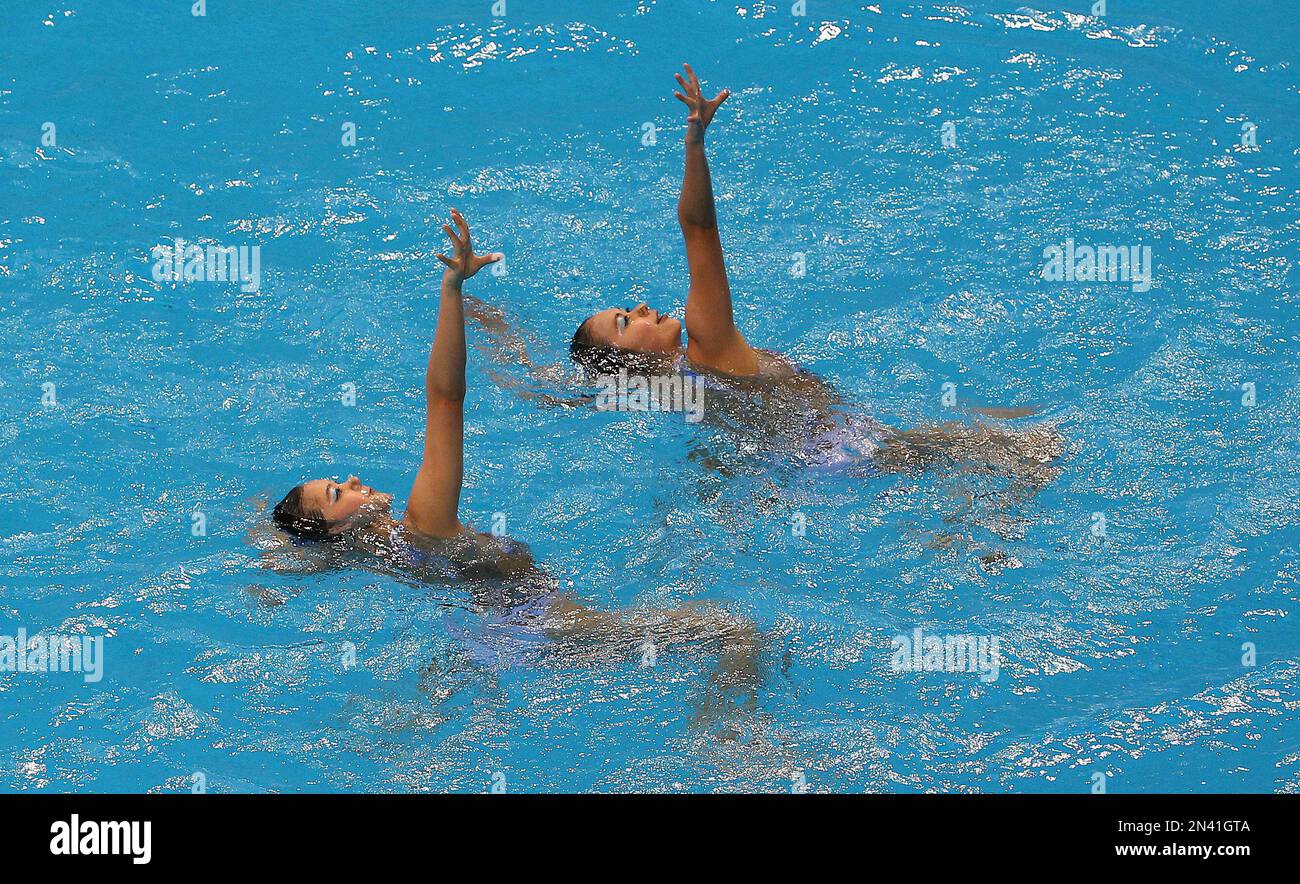 Hong Kong's Michelle Hoi Ting Lau and Ho Yan Pang perform during the ...