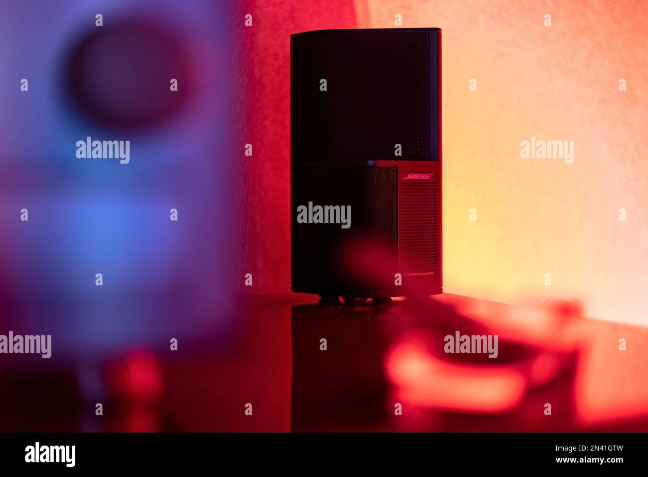 Bose acoustimass system hi-res stock photography and images - Alamy