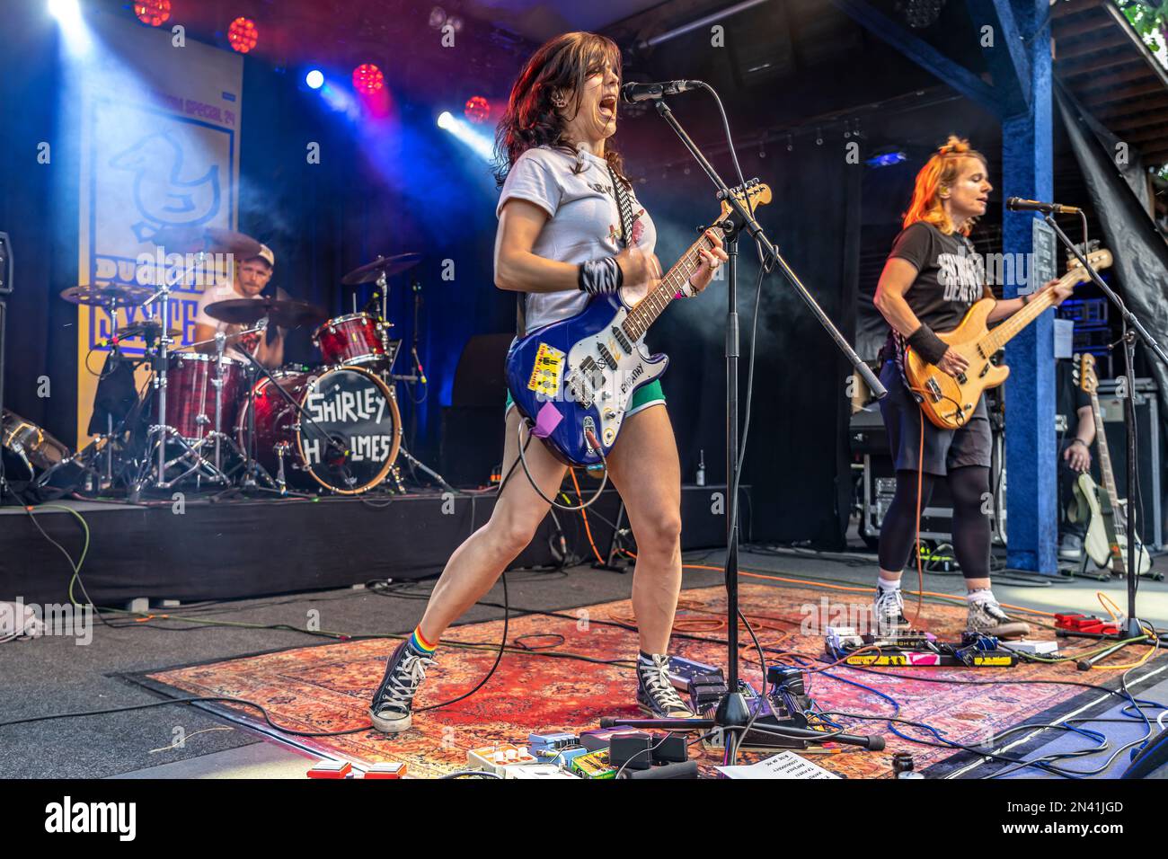 Die deutsche Rockband Shirley Holmes aus Berlin live beim Orange ...