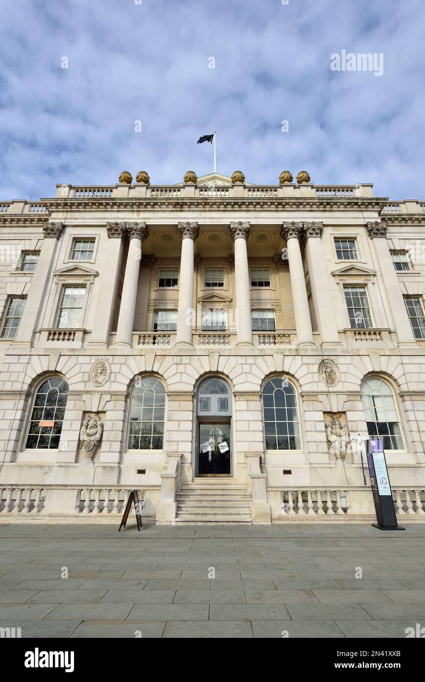 England london victoria embankment buildings hi-res stock photography ...