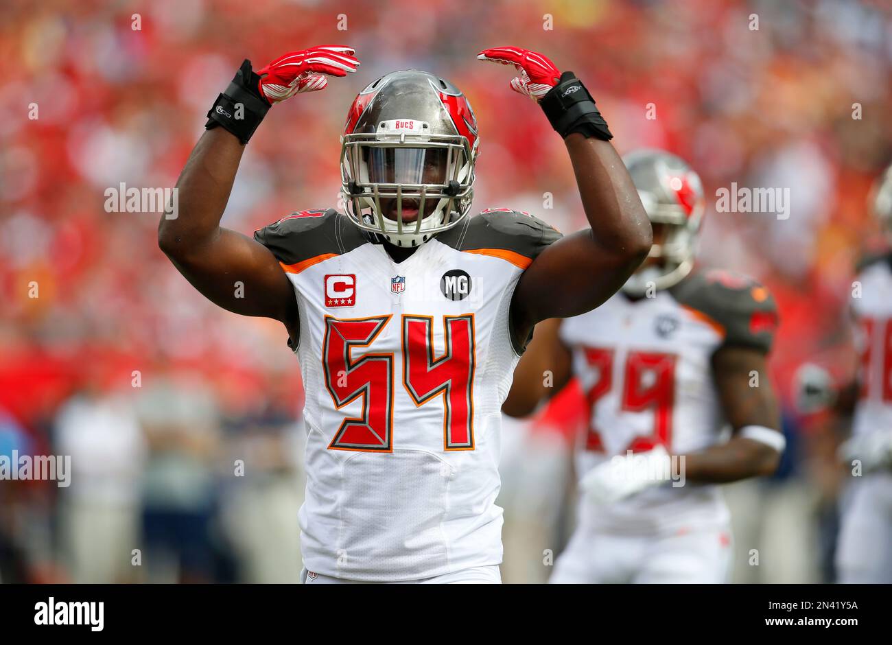 Tampa Bay Buccaneers outside linebacker Lavonte David (54) celebrates ...