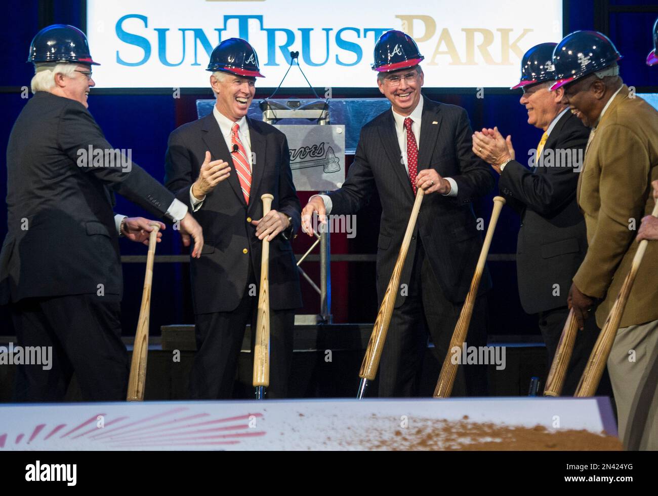 Cobb County chairman Tim Lee, left, Atlanta Braves chairman Terry ...