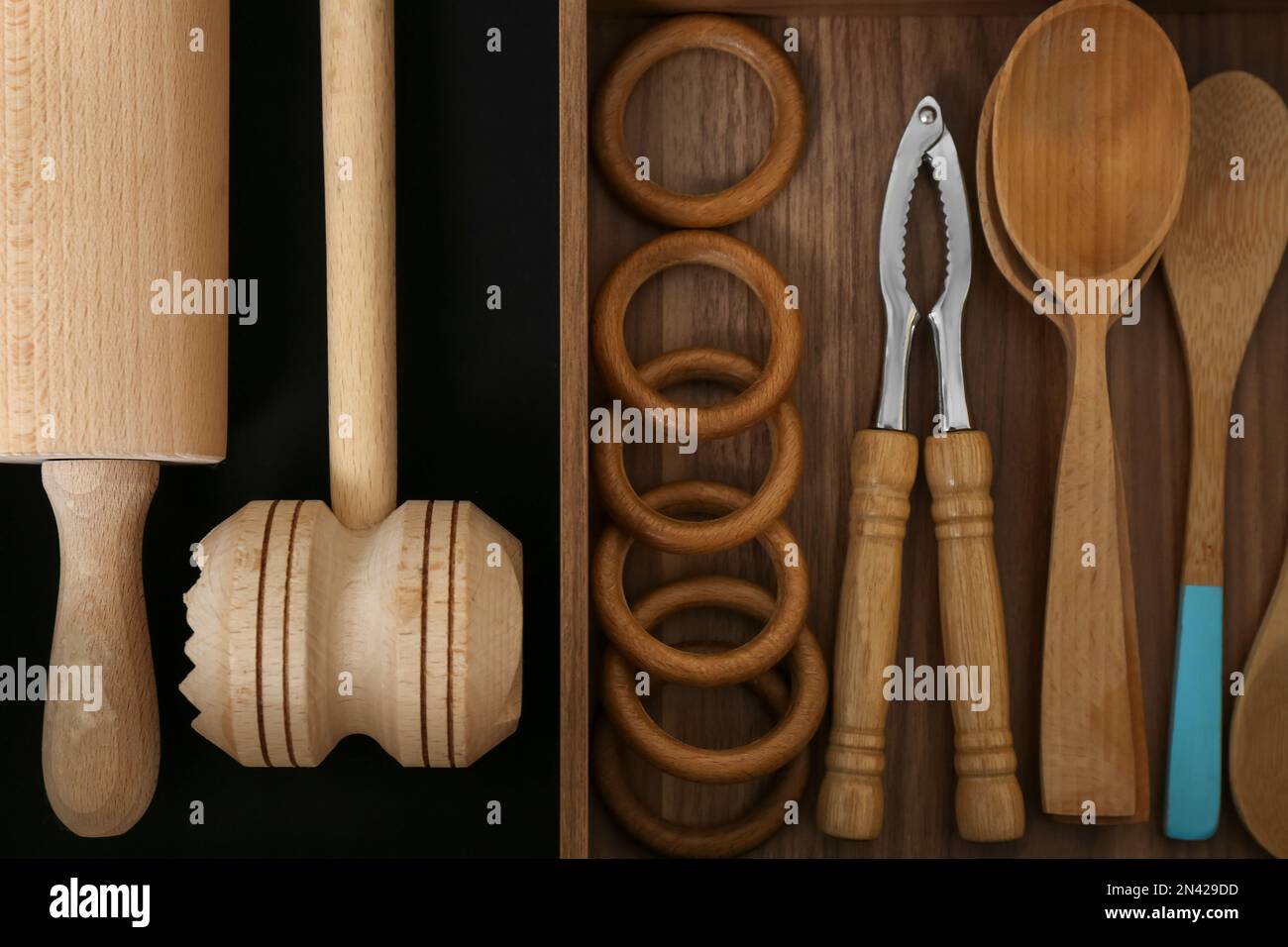 Drawer with utensil set, top view. Order in kitchen Stock Photo - Alamy