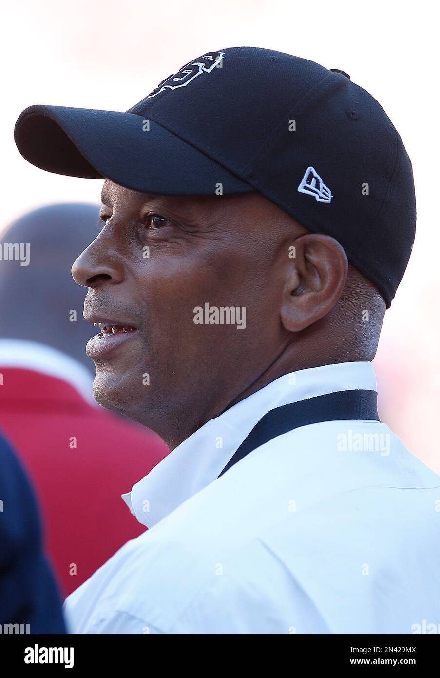 Hall of fame football player Ronnie Lott smiles before an NFL football ...