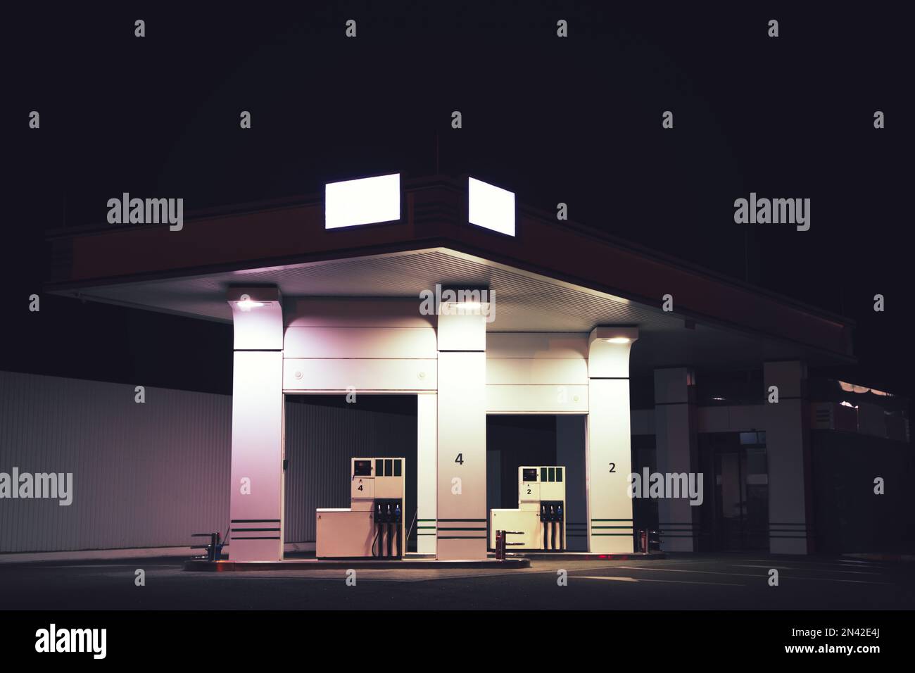 Gas station night view hi-res stock photography and images - Alamy