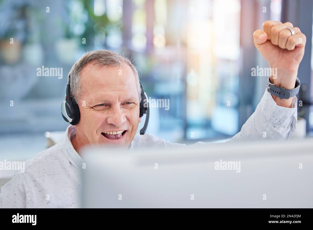 Senior, call center man or success deal on computer for customer ...