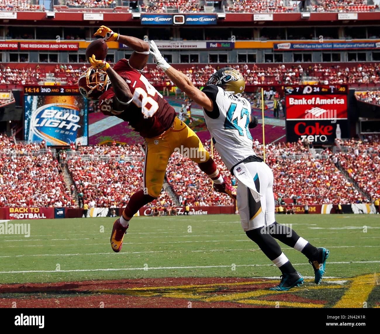 Washington Redskins tight end Niles Paul (84) catches a touchdown pass ... Washington Redskins tight end Niles Paul (84) catches a touchdown pass ...